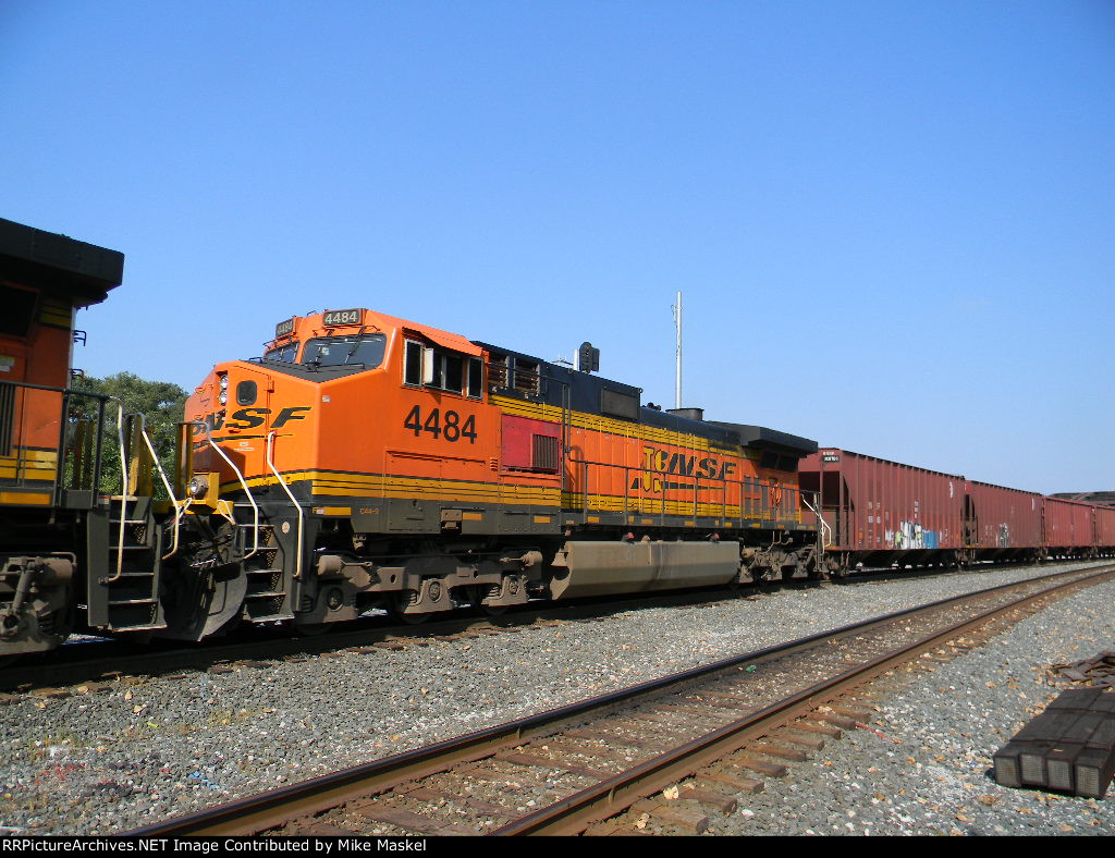 BNSF 5176